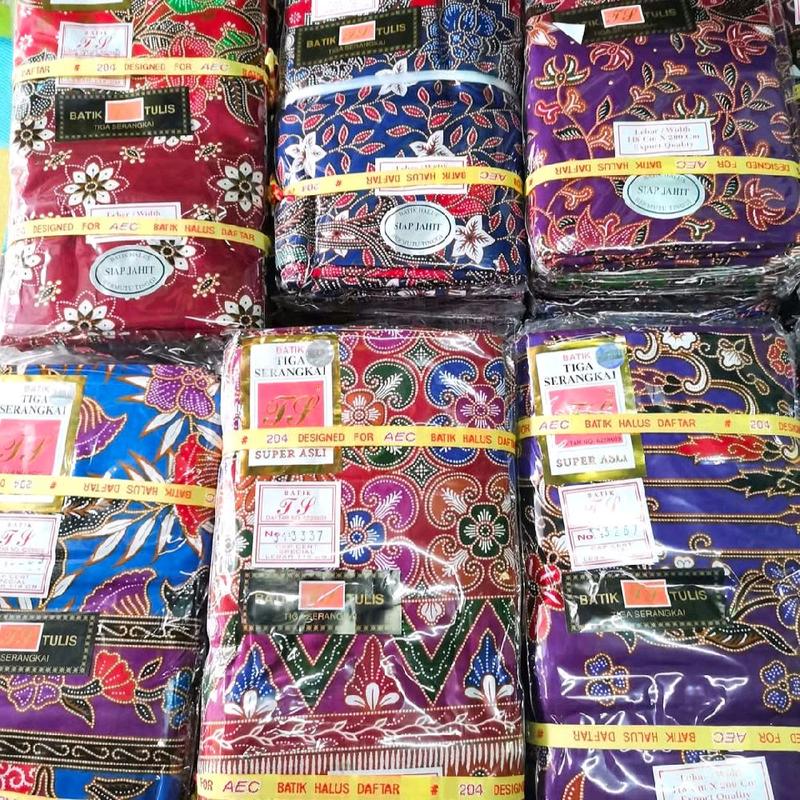batik 3 serangkai siap jahit random corak 5 helai - TikTok Shop Malaysia