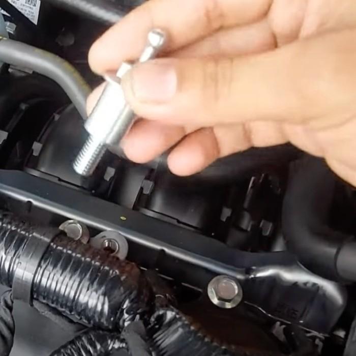 GARANSI Baut Penutup Mesin Engine Cover New Yaris Cross Original - Shop ...