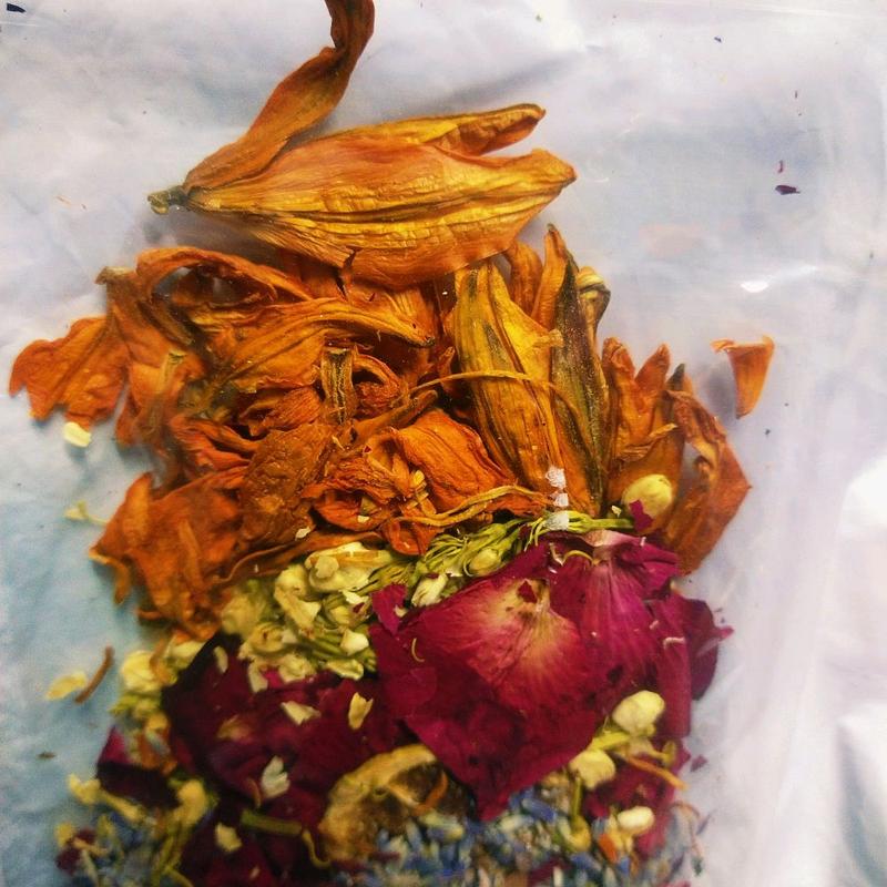 Bath Flower With Himalaya Salt / Mandi Bunga - TikTok Shop Malaysia