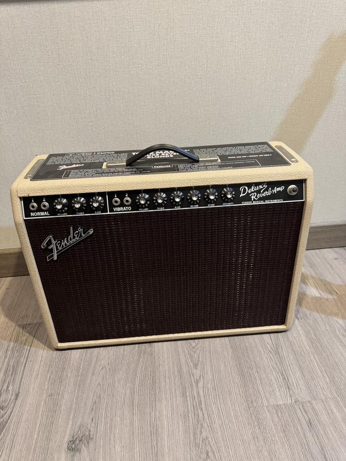 Jual Fender Tone Master Deluxe Reverb Blonde not Marshall Ibanez Mesa ...