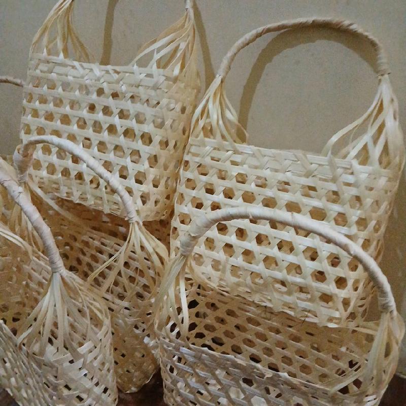 tas anyaman parcel/hampers lebaran bahan bambu ukuran pxlxt 25x10x20 ...