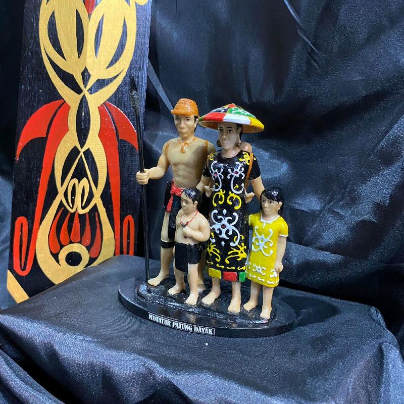 Patung Fiber Khas Kalimantan - Shop | Tokopedia