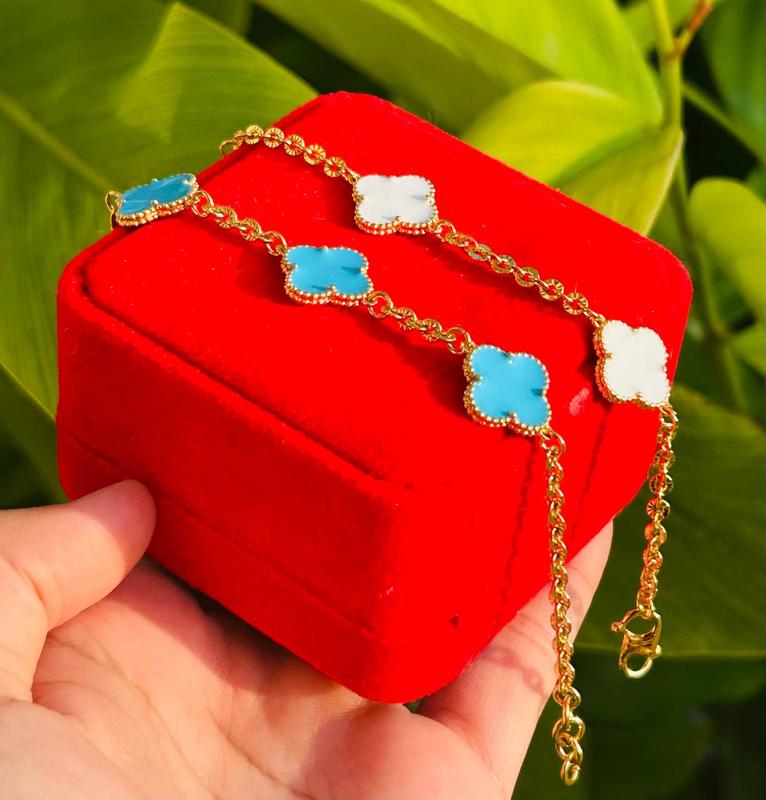 MInimal emas korea rantai tangan bunga clover warna putih da - TikTok ...