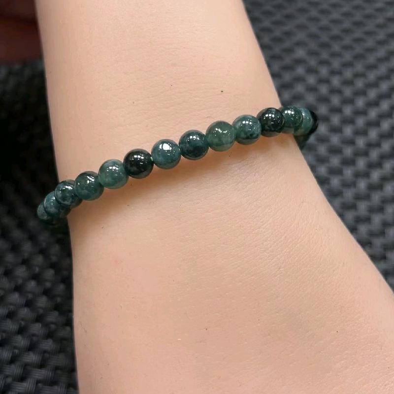 natural deep green jade bracelet - TikTok Shop Malaysia