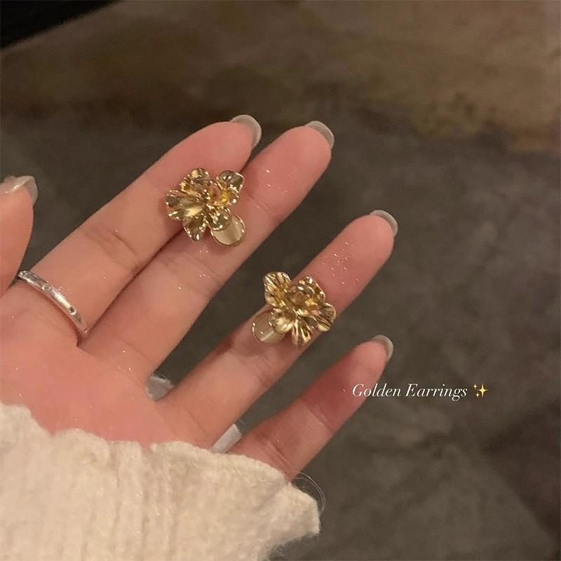 Anting-anting Bunga Logam, Fesyen Korea, Untuk Wanita, Warna - TikTok ...