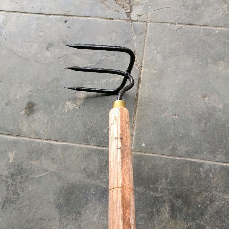 Garuk sampah - garuk rumput - garuk batu - Shop | Tokopedia