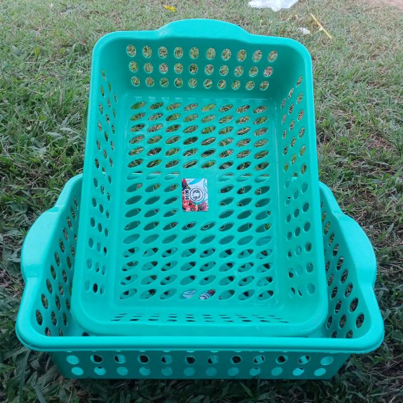 Keranjang Plastik Laundry dan Dapur Desain Grid Efisien Ukuran 35x22x8 ...