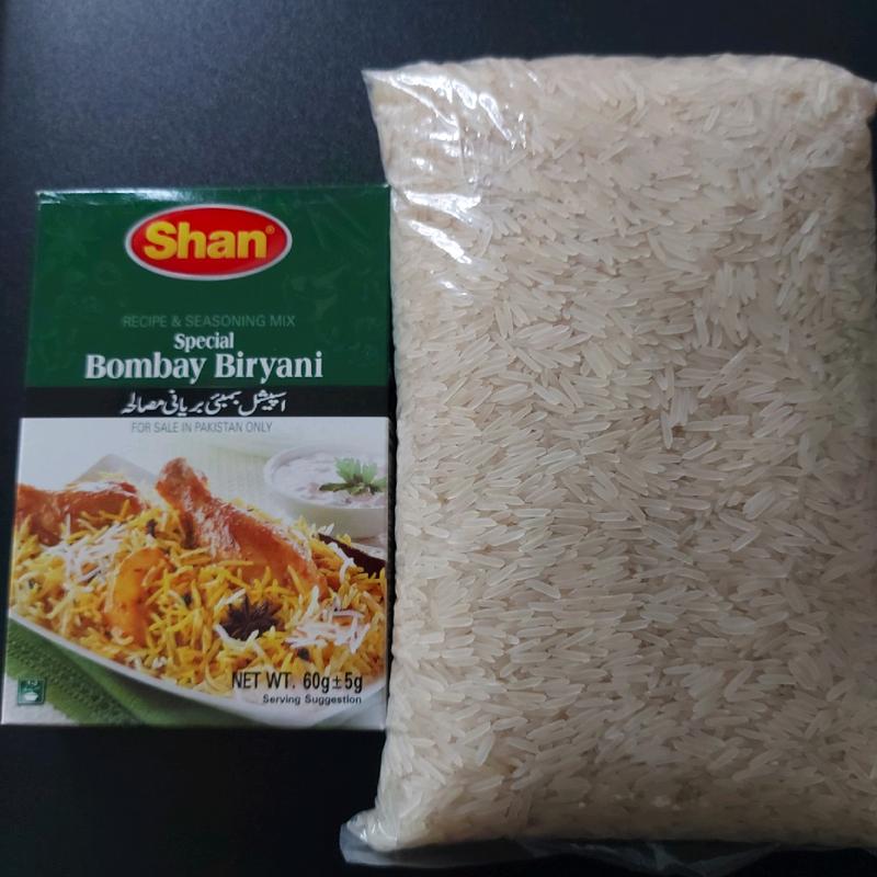 paket beras basmati 1 kg & 1 paket bumbu shan spesial bombay - Shop ...