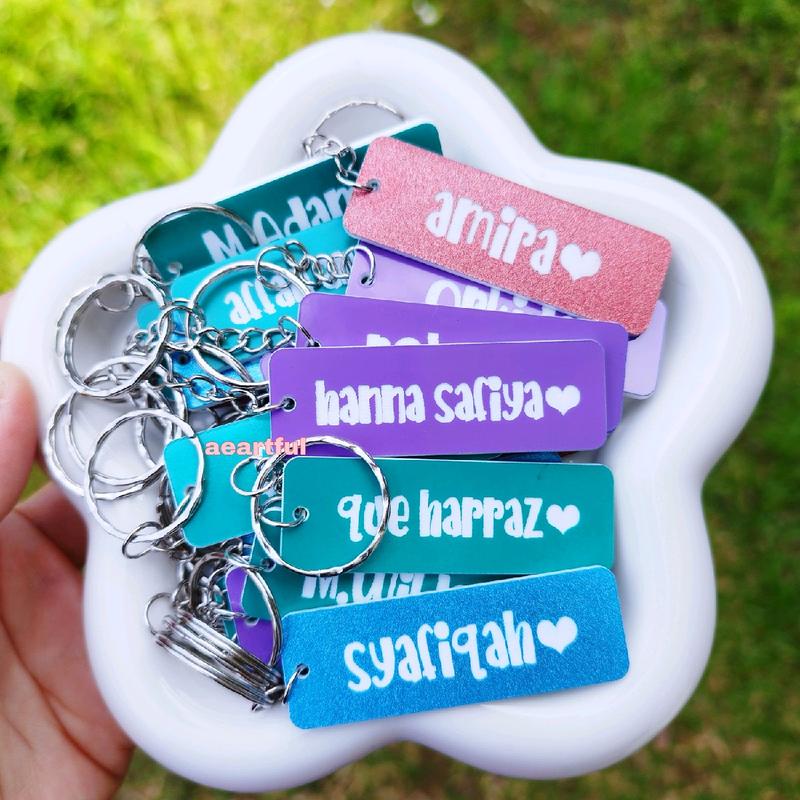Keychain Nama Engraving Custom Made Acrylic Berwarna. Keychain - TikTok ...