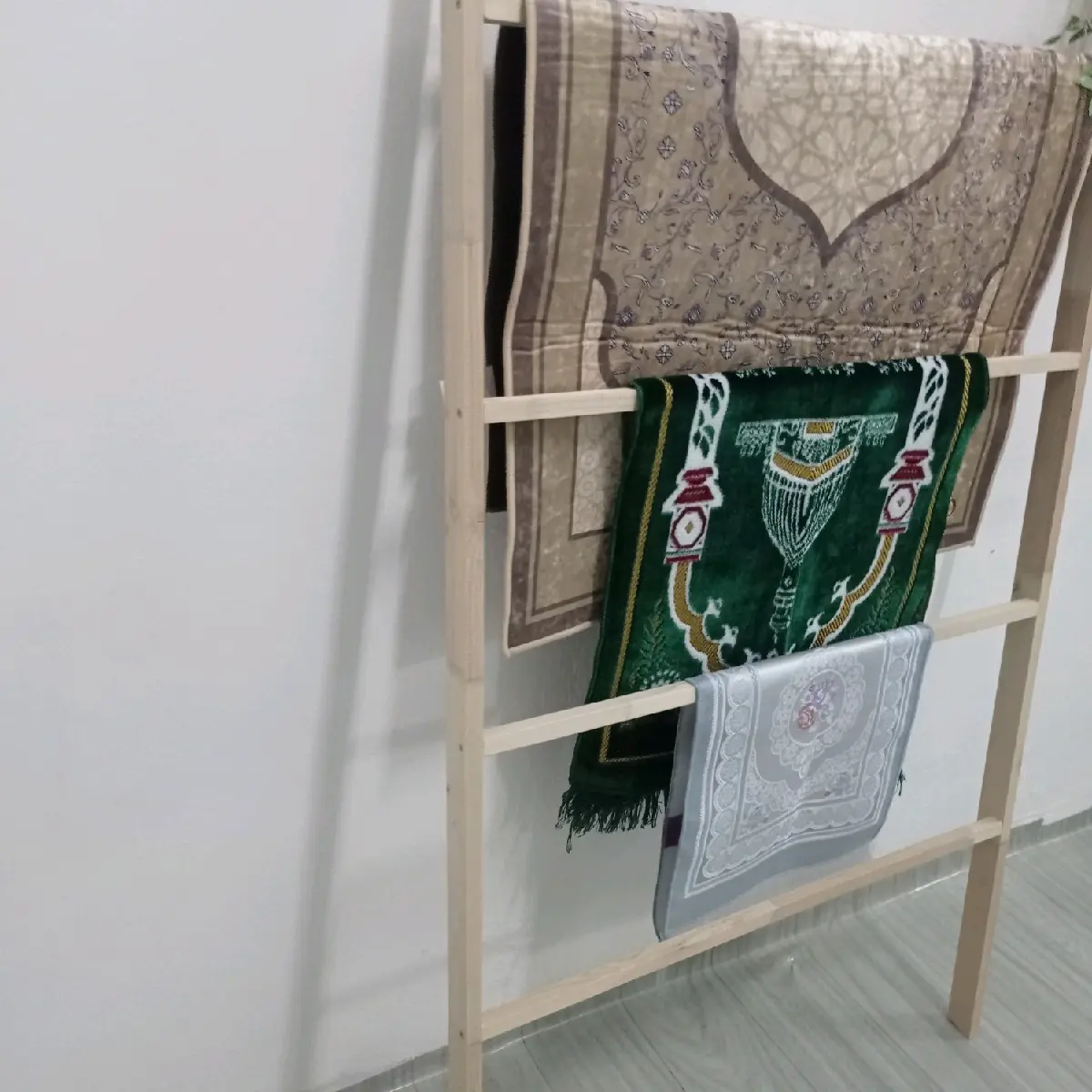 RAK TANGGA SEJADAH /BAJU/TELEKUNG/TUALA DAN SEBAGAINYA Berdiri - TikTok ...