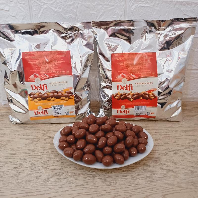 Cokelat Delfi isi kacang almond / mede 1kg - Shop | Tokopedia