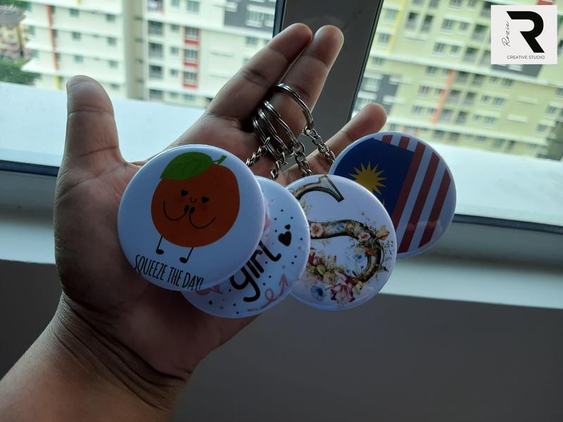 Personalised Keychain Badge (Diameter: 58mm) for Gifts and Souvenirs ...