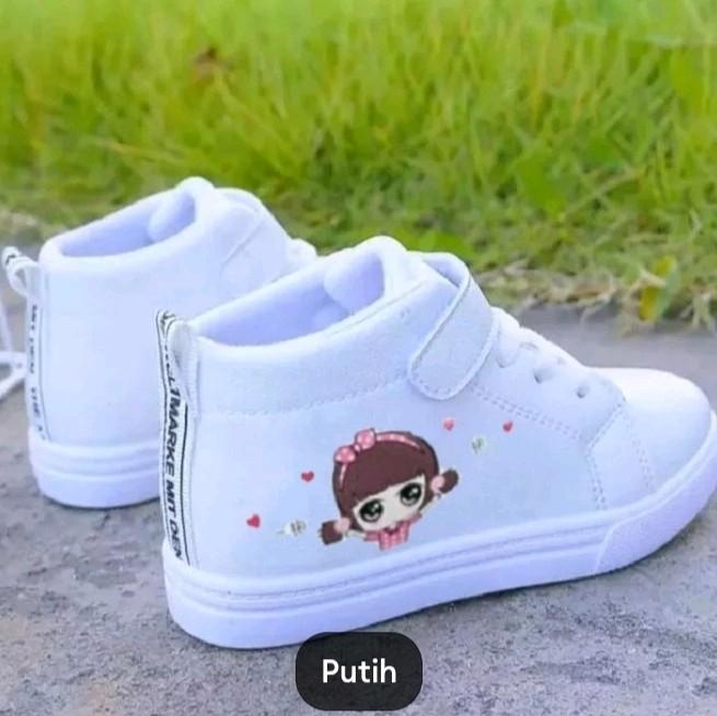Jual Sepatu Bot Anak Motif Kartun Kekinian - HITAM, 25 - Kab. Bogor ...