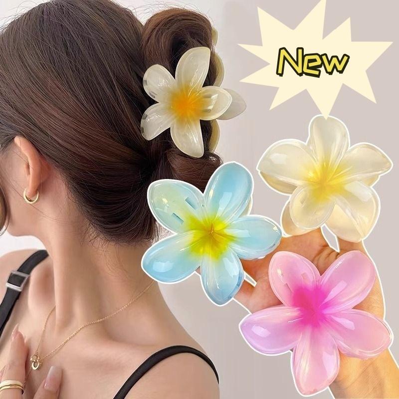 Klip Rambut, Rekaan Bunga Plumeria, Saiz Besar, Sesuai Dipakai - TikTok ...