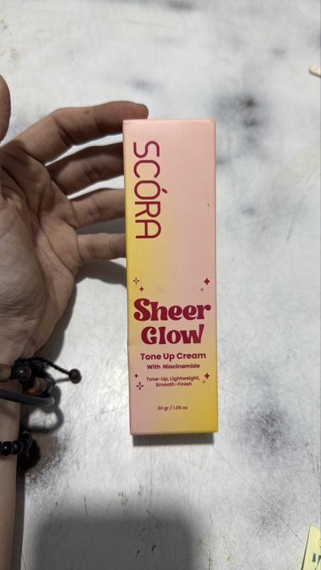 SCÓRA Sheer Glow Tone Up Cream with niacinamide Mencerahkan - Shop ...