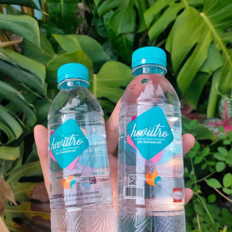 Heviitro Air Minum Demineral Botol 330ml Water - Shop | Tokopedia