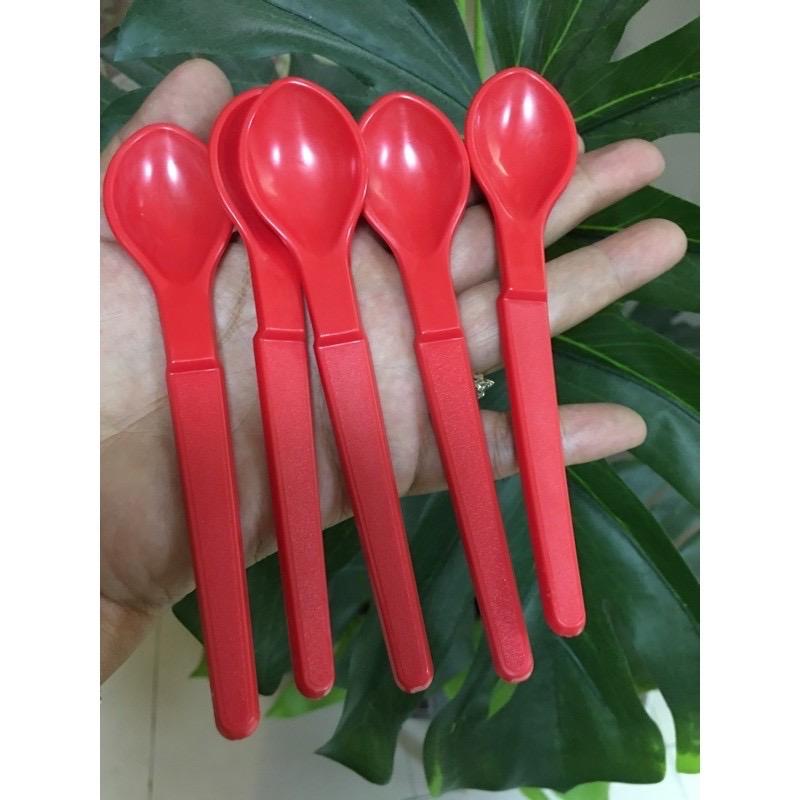 Tupperware hand on spoon(1 pcs) Kitchenware Cutlery - TikTok Shop Malaysia
