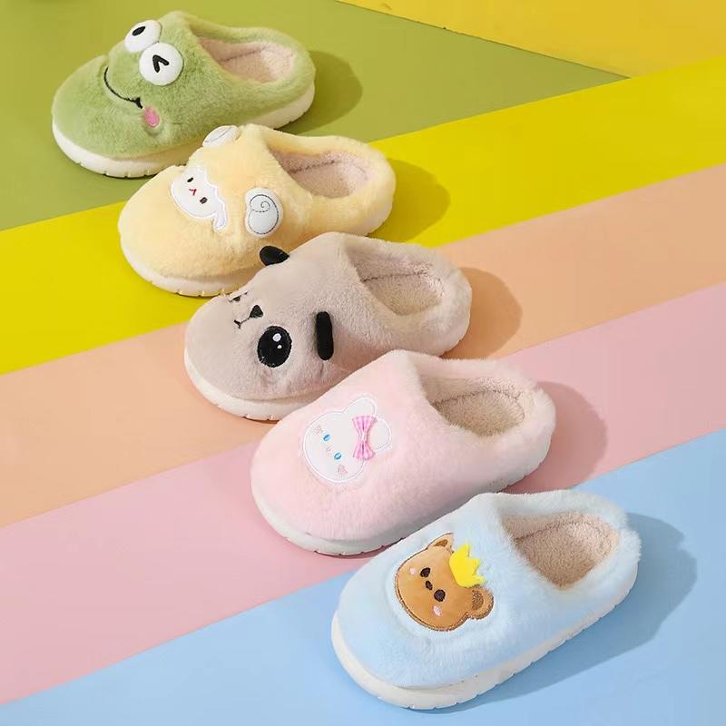 Cute children's slippers rabbit plush slippers boys and girls' - TikTok ...