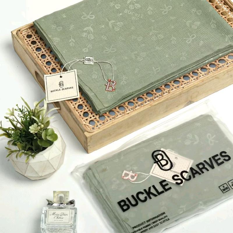 Satuan Hijab Buckle Embos Monogram - Shop | Tokopedia