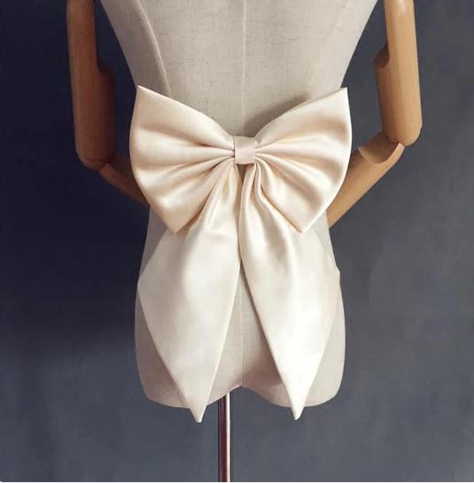 Ikatan bentuk rama-rama satin, boleh tanggal, untuk simpulan - TikTok ...