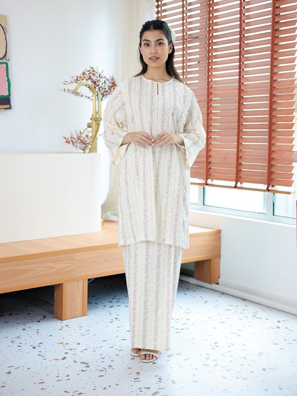 The Bahaman Basic Kurong Lela (Kurong Pesak) - Creamy Pink - TikTok ...