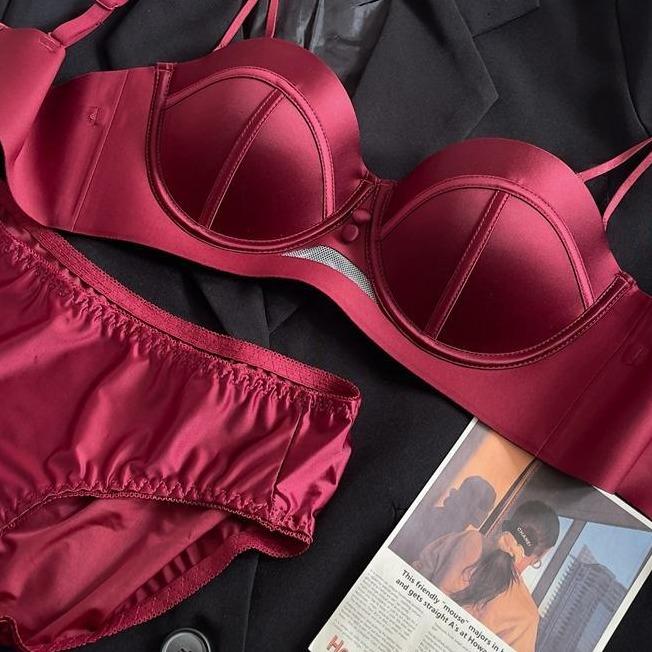 Seluar Dalam Pakaian Dalam, Warna Merah, Untuk Wanita, Sesua - TikTok ...