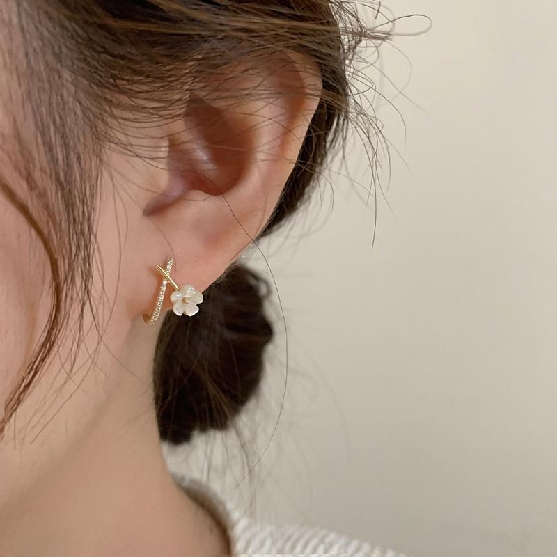 Anting-anting Bunga Cangkang, Gaya Korea, Untuk Wanita, Rekaan - TikTok ...