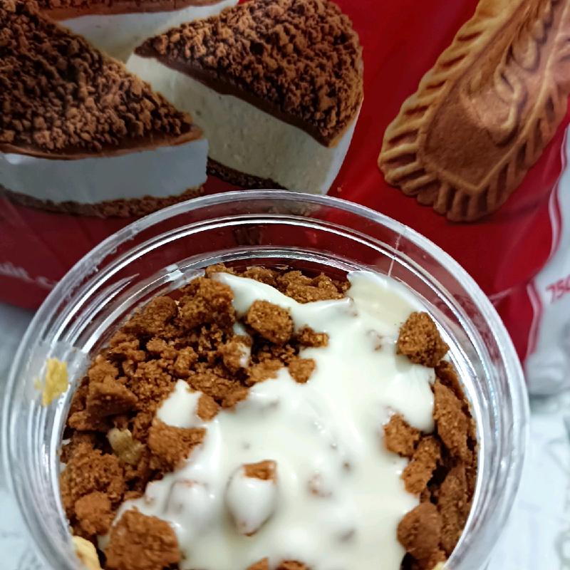 Biscoff White Chocolate Cornflakes Snacks - TikTok Shop Malaysia
