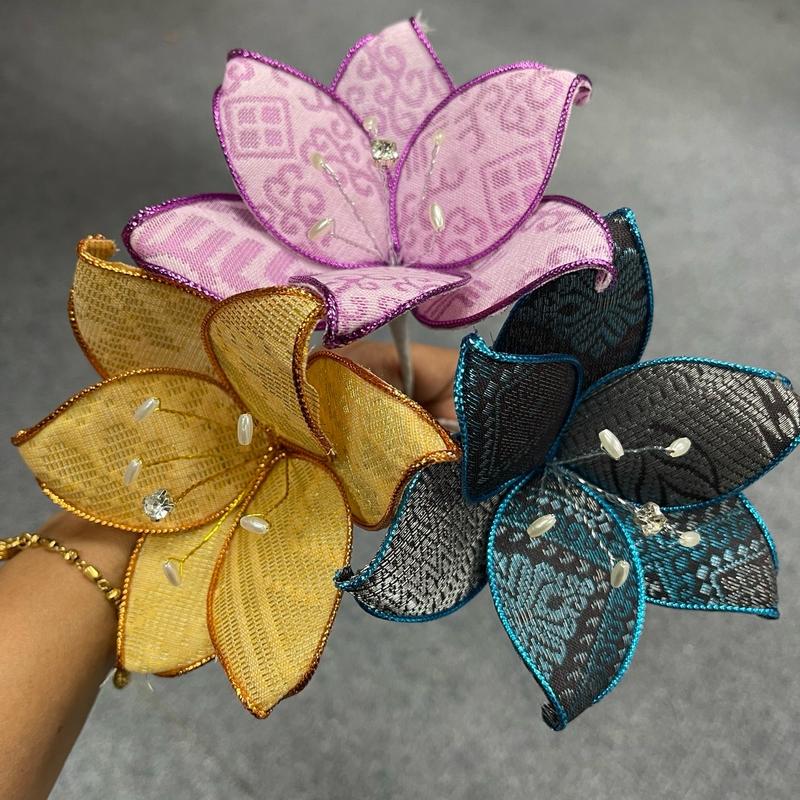 [READY STOK] BUNGA LILY LOOSE 10pcs/set - TikTok Shop Malaysia