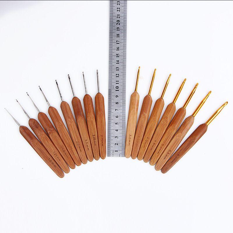 Crochet Hook with baboon handle / Jarum Kait / jarum kayu / kintting ...
