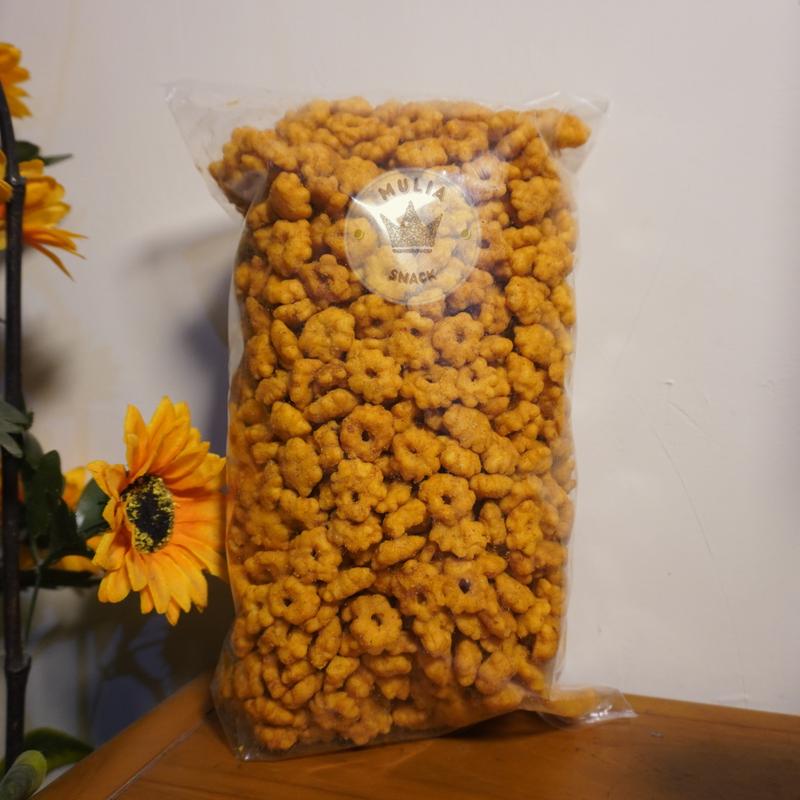 Pilus sakura ribut 1 Kilogram PEDAS/ food snacks jajan jadul - Shop ...
