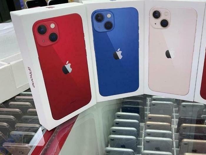 Jual Apple iPhone 13 128GB / 256GB A15 Bionic Chip CPU 6-core GPU 4 ...