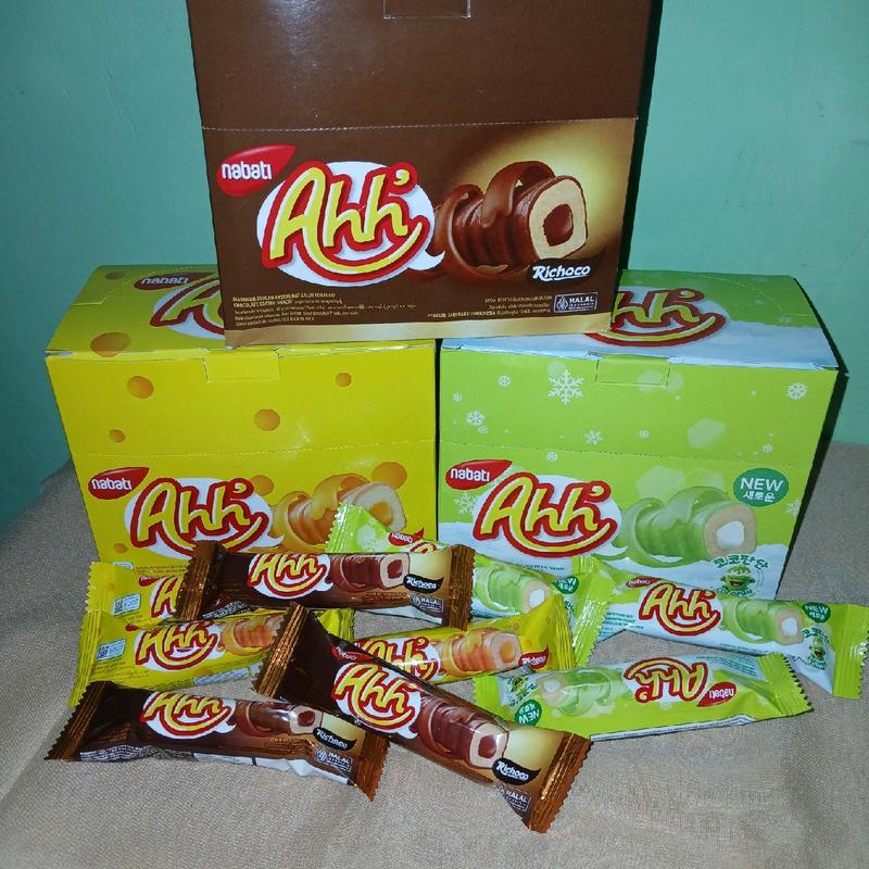 AHH' nabati Richoco snack semprong yang dalam dan luar ada coklat ...