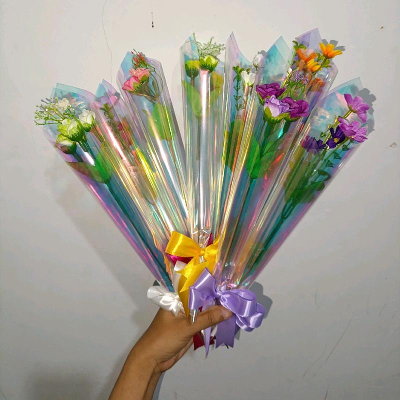 buket bunga mawar dan bunga daisy hologram / hadiah spesial - Shop ...
