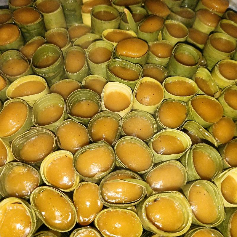 dumbek H sahenan tuban / jajanan tradisonal / kue dumbek / clorot ...