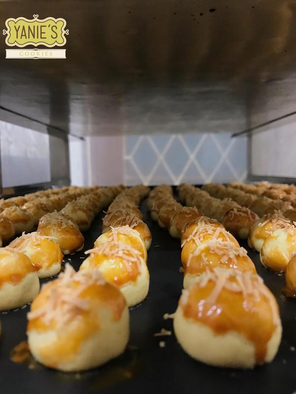 Nastar (Kaleng Besar)- Lumer di Mulut dengan Isi Selai Nanas - Shop ...
