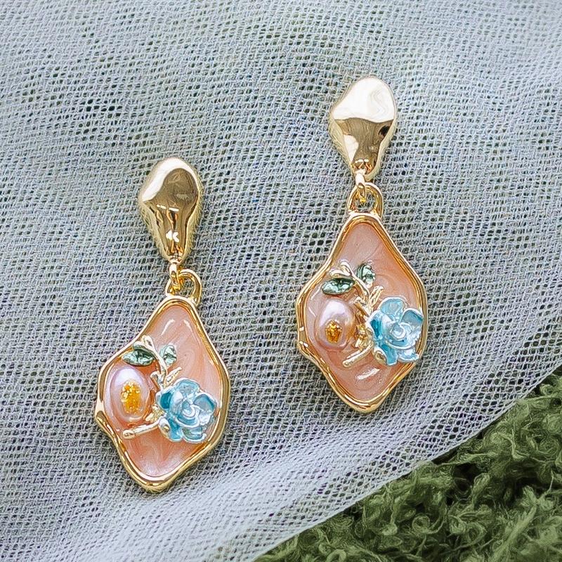 Minimalyst Label - Edelia Blue Floral w/ Pearl Dangle Stud - TikTok ...