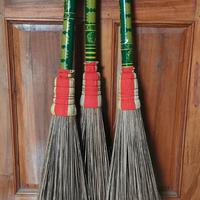 Jual sapu taman gagang bambu lidi hitam - Kab. Banyumas - Rajendra ...