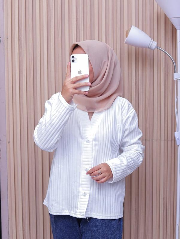 Crop Top Cardi Ivanna Hornet Atasan Top Korean Wanita Cardigan - Shop | Tokopedia