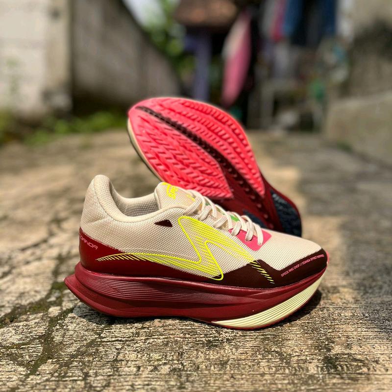 Sepatu Running Specs sepatu joging olahraga sepatu running uniseks ...