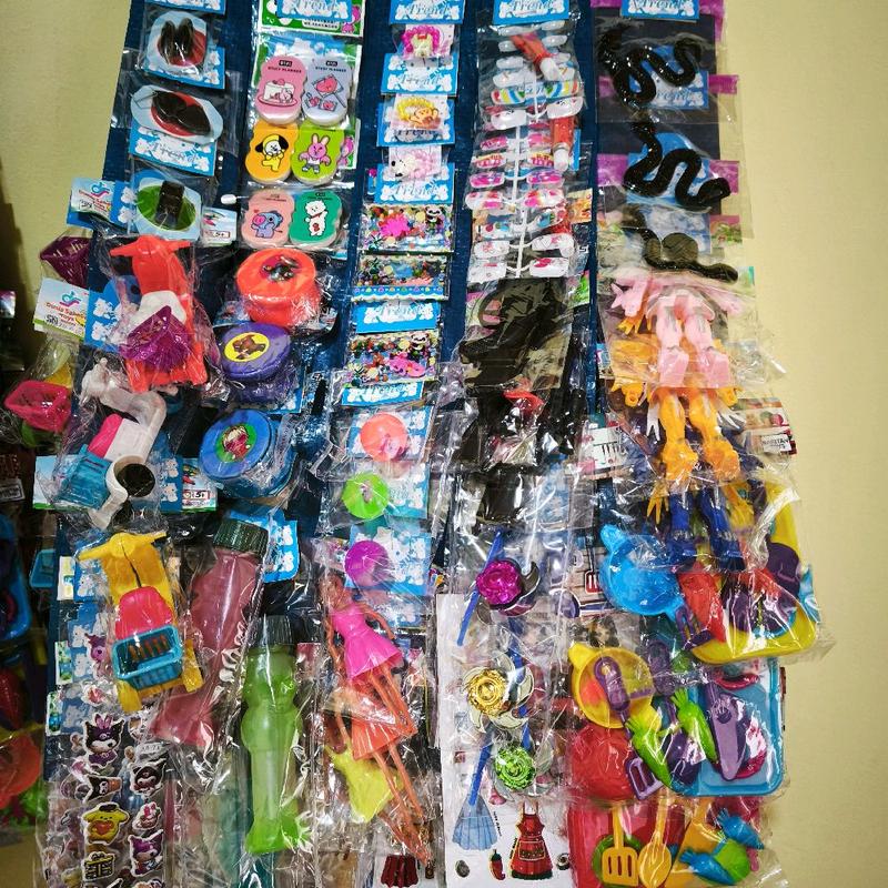 Mainan renceng 2000 isi 50pcs toys - Shop | Tokopedia