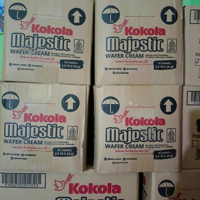 Wafer Majestik White Coffee 70g - 1 Dus (30 Pcs) - Food, Snack, Makanan ...