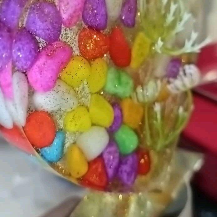 CUSTOMIZED LOVE STAND WITH PICTURES - TikTok Shop Malaysia