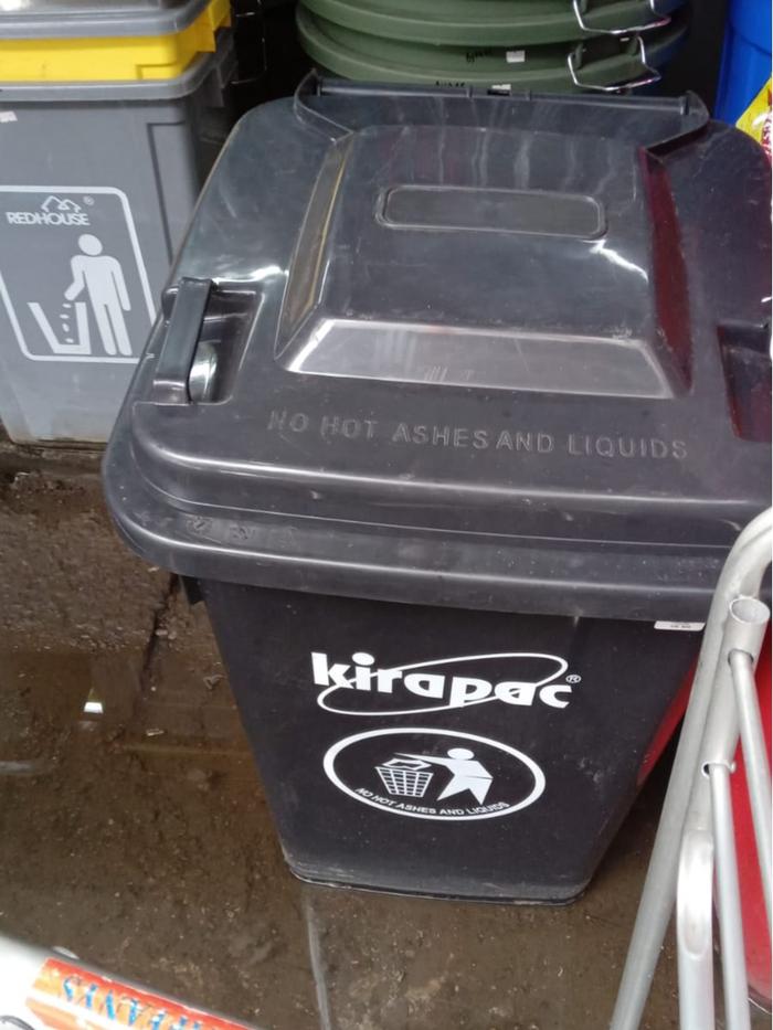 Jual kirapac Tempat Sampah Roda 100 Liter Rubbish Bin Gojek Grab - Kota ...