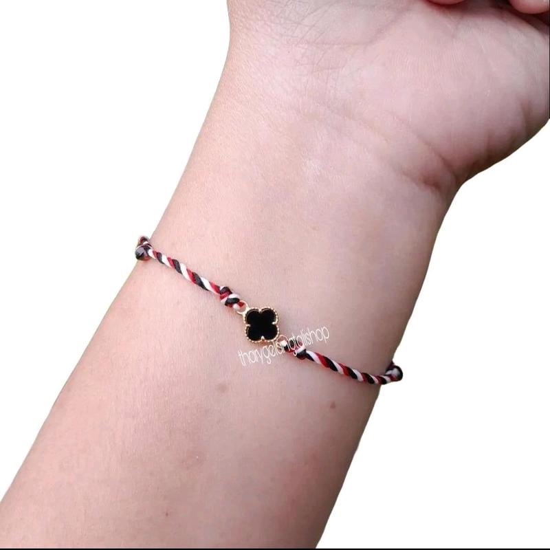 Gelang tali clover 0.20 Bracelets - Shop | Tokopedia