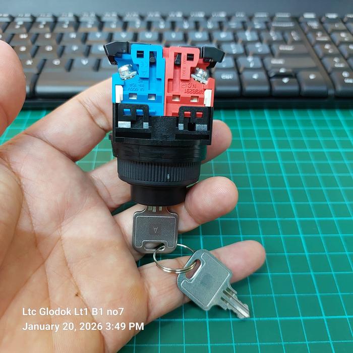 Jual Fuji Electric Key Switch Selector AR30JR-3A11A 30 mm 3 Posisi 1NO ...