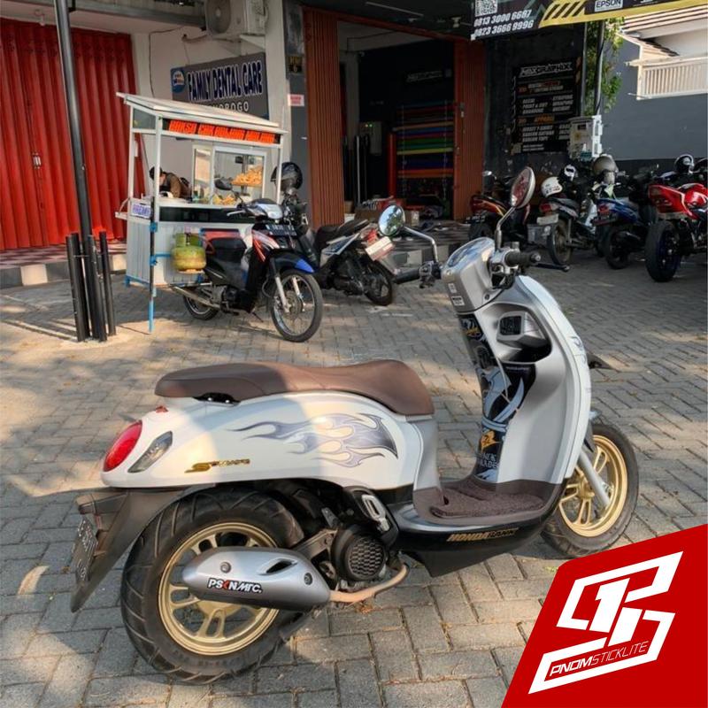 STRIPING SCOOPY NEW MOTIF API LIS STICKER TRANSPARAN UV BENING - Shop ...