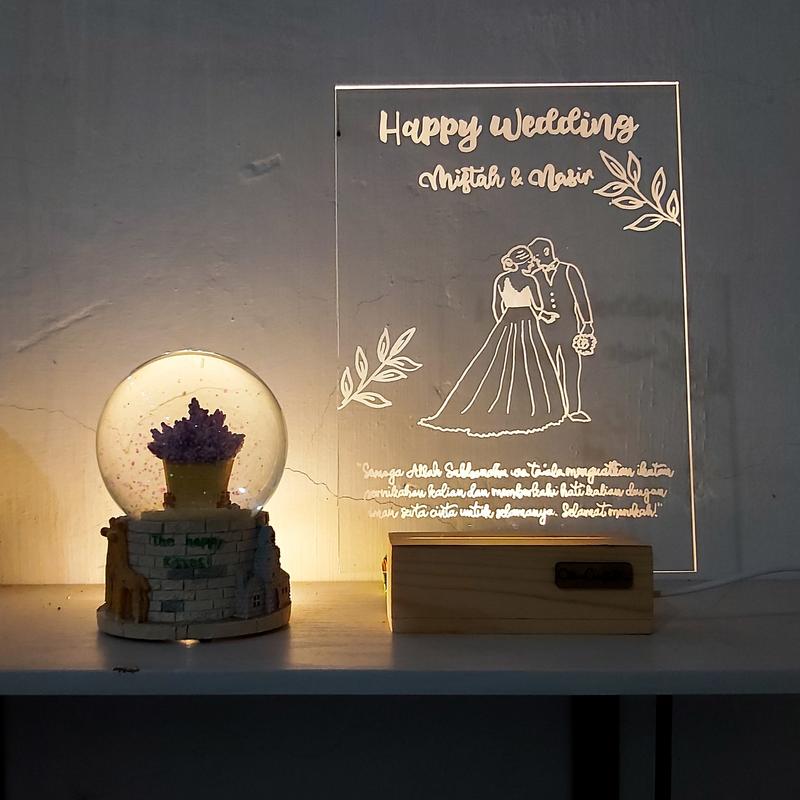 Kado Wedding Unik Hadiah Pernikahan Latering Akrilik Untuk Ulang - Shop ...