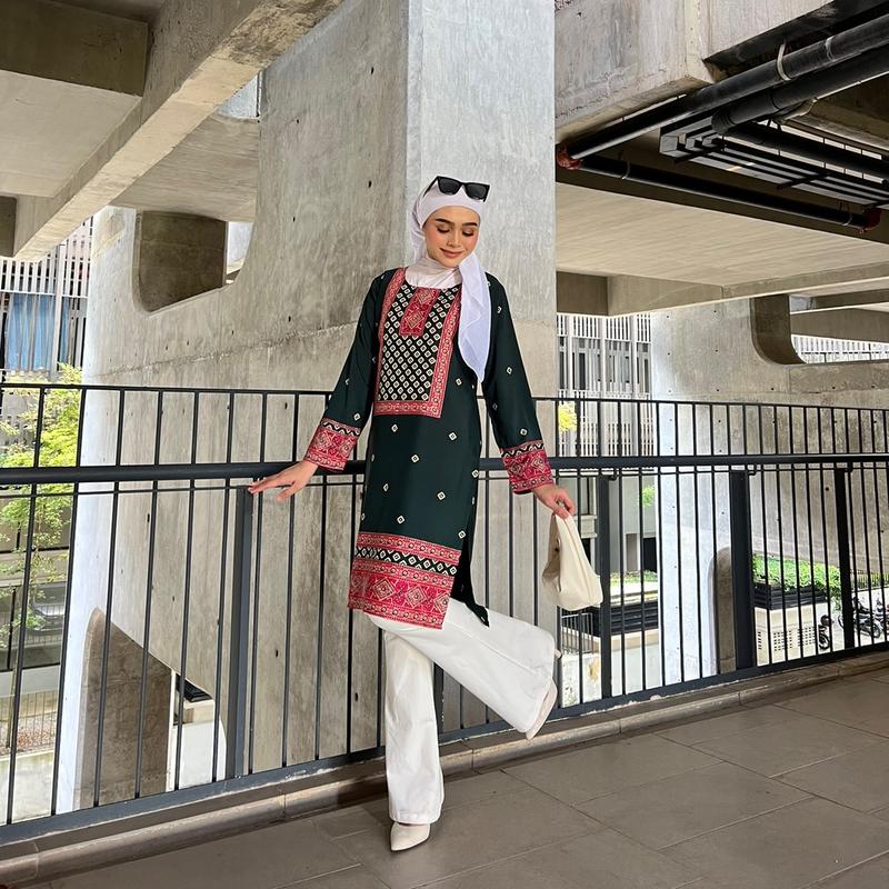 ZOYA TUNIK BLOUSE KURTI LABUH PARAS LUTUT - TikTok Shop Malaysia