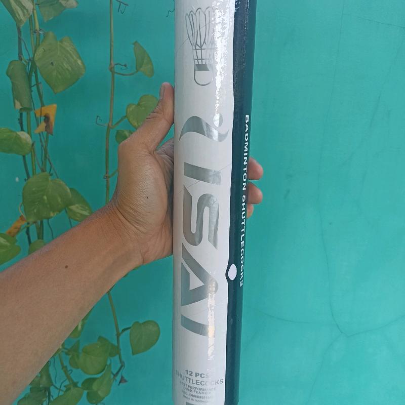 Isai hitam shuttlecock bagus original 100% - Shop | Tokopedia